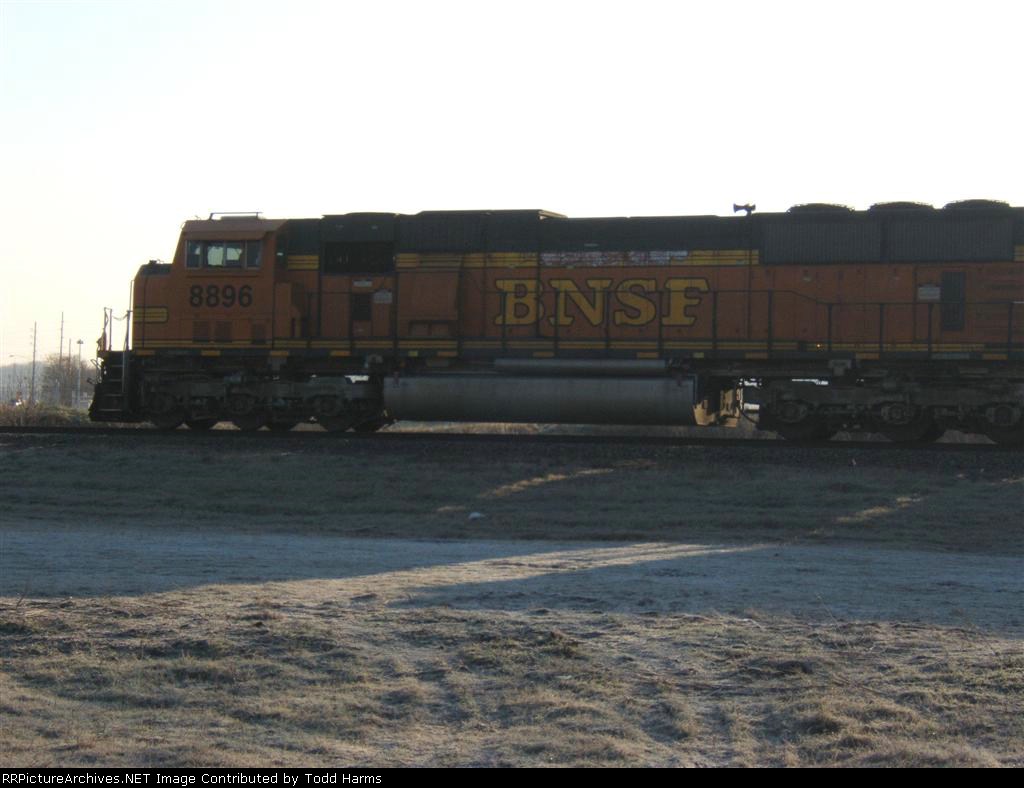 BNSF 8896